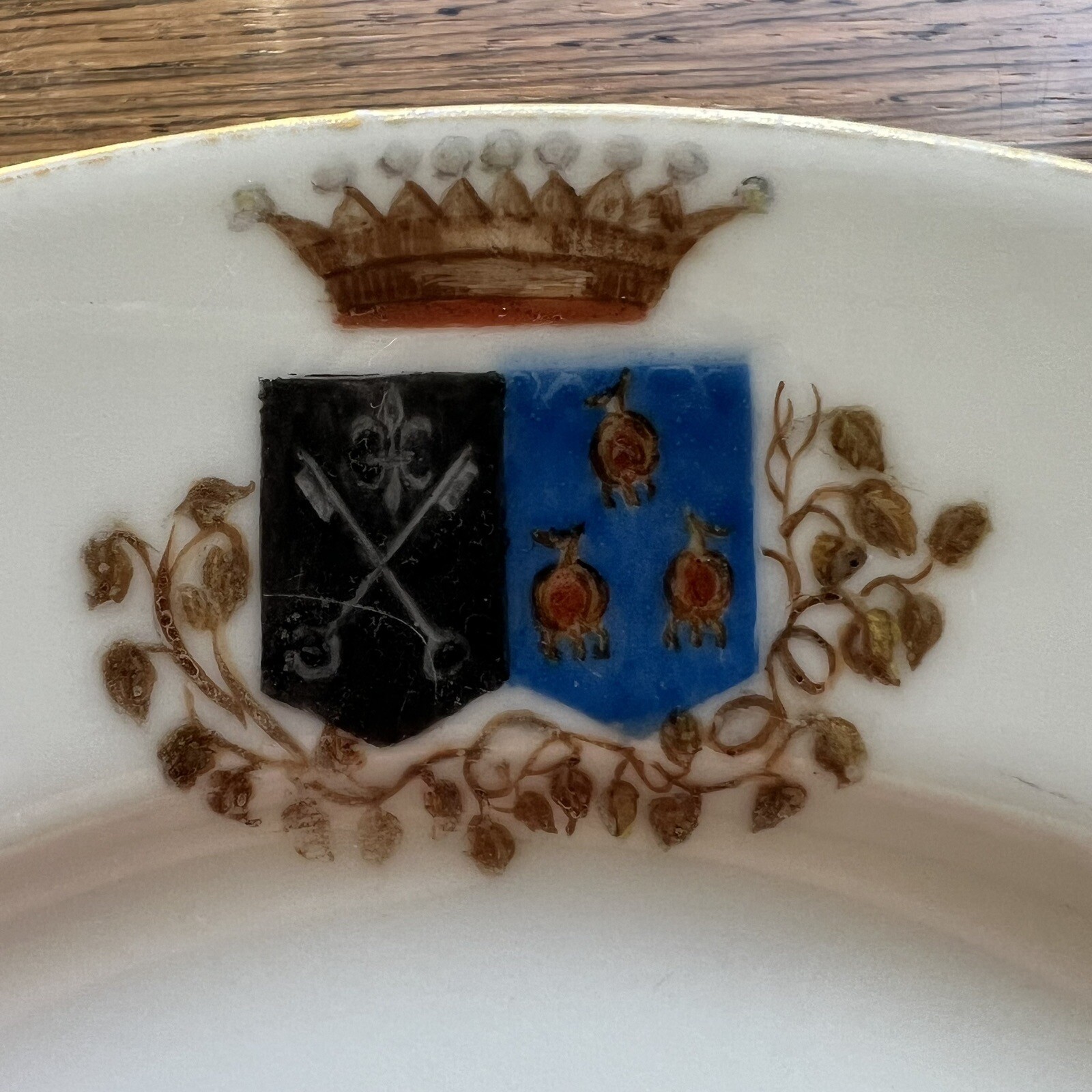 WEDDING PLATE COAT of Arms Count's Crown Vine Paris Porcelain 19th ...