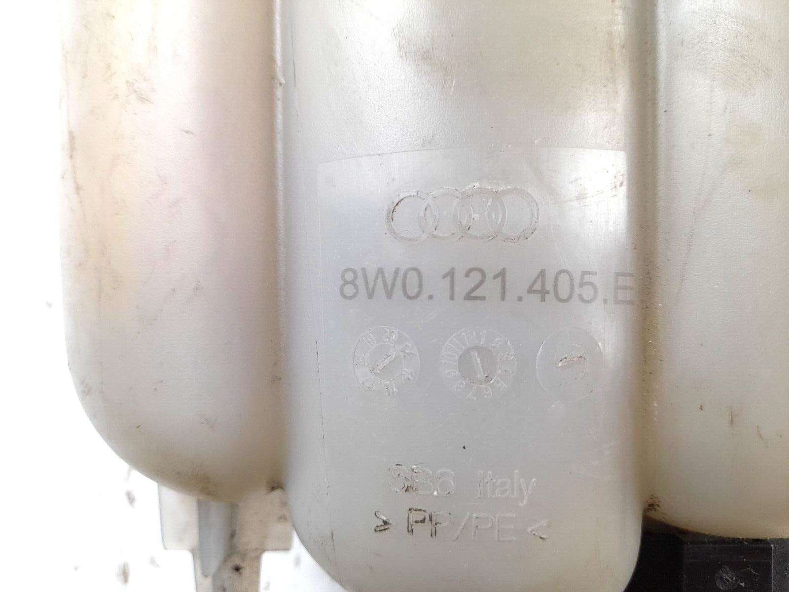 VASE D'EXPANSION AUDI A4 A5 8W 8W0121405E #62L EUR 15,00 - PicClick FR