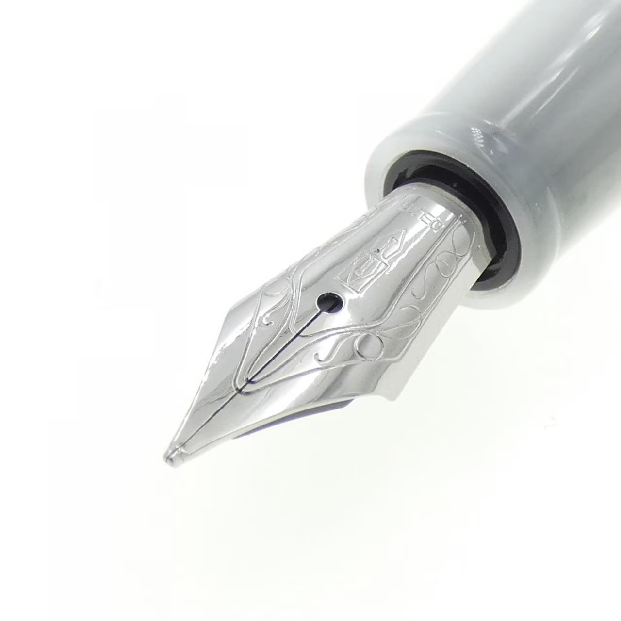 DELTA VINTAGE COLLECTION White Fountain Pen Fine Nib Used from japan ...