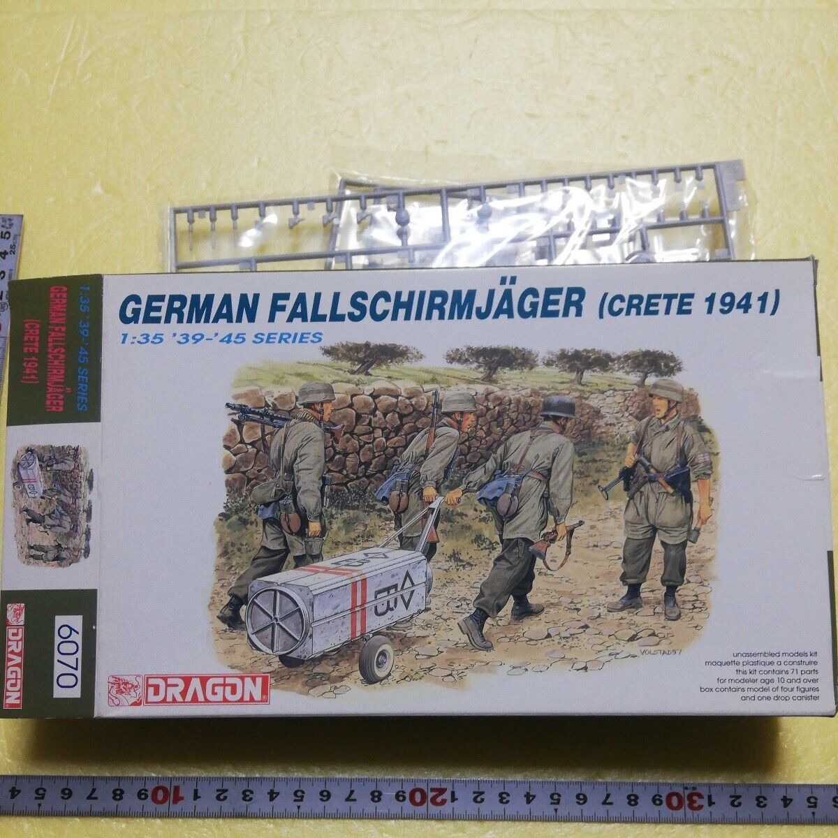 TERRE 1/35 DRAGON 6070 Fallschirmjäger allemand Crète 1941 4 soldats ...